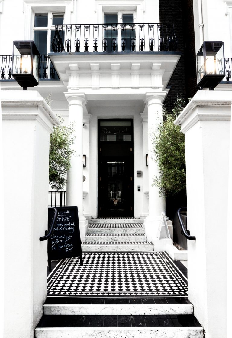 A Guide to Discovering London's Most Photogenic Notting Hill Houses