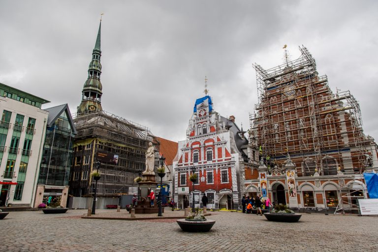 Riga Old Town // A Photo Diary from One of Europe's Most Underrated Old ...