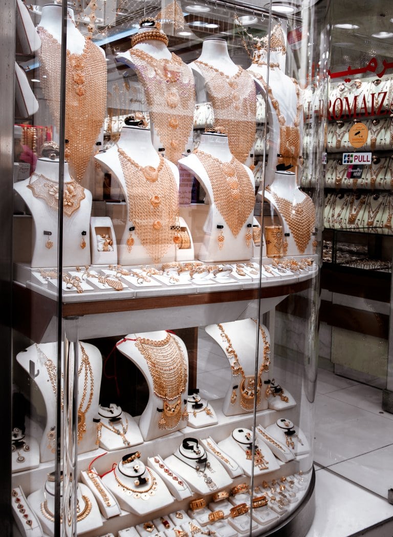 The Dubai Souks // A Guide to the Traditional Arabian Markets of Deira