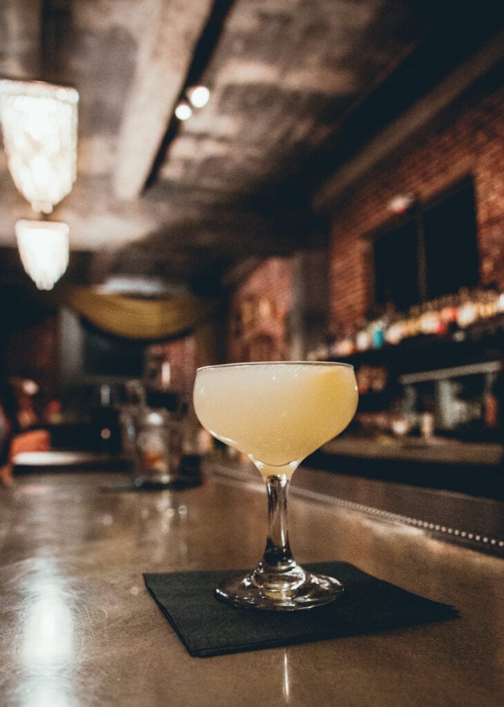 A Local's Guide to Chinatown Honolulu // Restaurants, Bars & Shopping